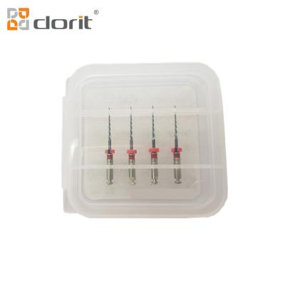 Cina 4Pcs scherza la lunghezza rossa della conicità dentaria rotatoria 17mm di Niti Endo Files 04 in vendita