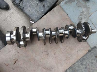 China UCX300 Wheel Crane Hitachi Engine Parts 4639843 Cast Iron Crankshaft for sale