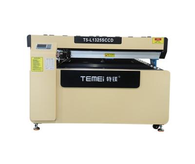 China 1300x2500mm CO2 Laser Cutter Machine For Composite Board With Visual System for sale