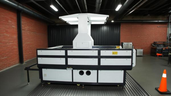 Quality Visual Perimeter Monitoring Fabric Laser Cutting Machine 150W Co2 Laser Cutter for sale