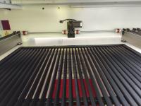 China Dual Station Belt System CO2 Laser Cutting Machine Optimized Non Metallic Material Processing for sale