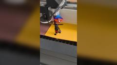 Temei's L1390 is a CO2 laser cutting machine designed for metallic material cutting applications.  I