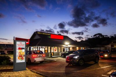 China 55" floor standing digital signage display, totem, lcd advertising kiosk en venta