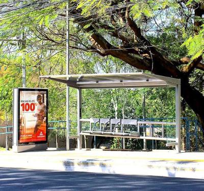 中国 2500バス停留所のためのファンの冷却装置が付いているNit 65inch屋外のデジタルの表記 販売のため