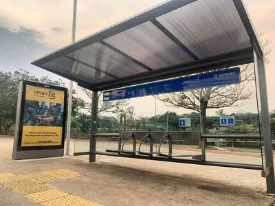 中国 ベスト セラーの質55のインチの屋外のデジタル表記の独立広告のモニターの広告のトーテム 販売のため