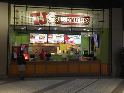 중국 KFC 패스트푸트 점을 위한 초협 베젤 32 인치 액정 표시 장치 디지털 메뉴 보드 판매용