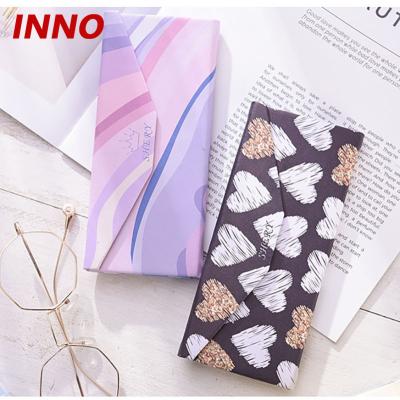 China Inno-Z004 Factory Direct Selling Pure and Fresh Triangle Folding Storage Box for Eyewear, Custom Logo Eco-Friendly for sale