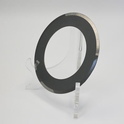 Cina Lamina circolare semicortice coltello circolare a metà tagliato lamina circolare circolare in carburo cementato lamina industriale circolare per macchine di taglio completo e a metà taglio in vendita