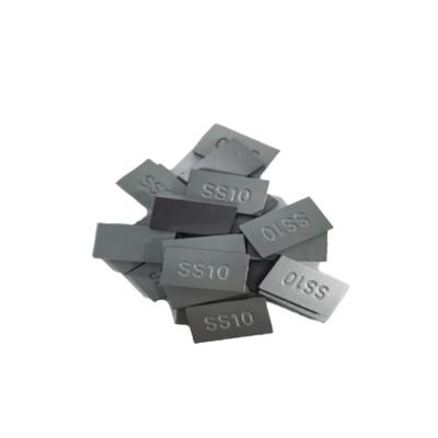 Китай Заказные твердосплавные напайки из 100% первичного карбида вольфрама с глянцевой поверхностью для режущих дисков по камню для электропитания продается