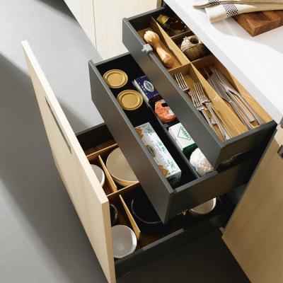 Cina Armadi da cucina di legno del MOD in vendita