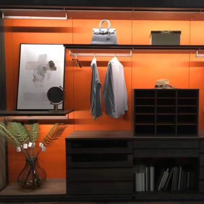 China Fester hölzerner Weg im Schlafzimmer-Garderobe Armoire-Wandschrank mit ausgeglichenen Glastüren zu verkaufen
