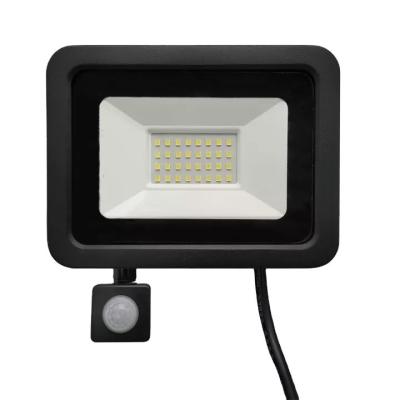 China 50000hrs Rated Lifespan Commercial LED Outdoor Lighting for 5000K Color Temperature for sale