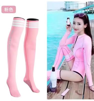 China 1.5MM Neoprene Waterproof Diving Socks Customizable For Surfing Swimming for sale