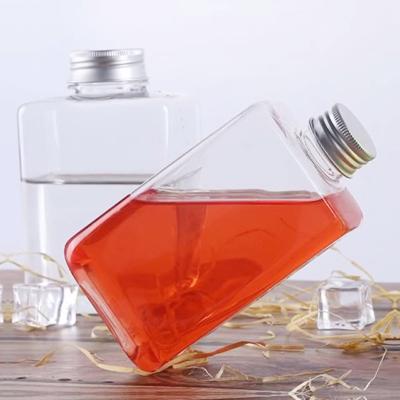China Square Round Milk Tea Jugs with Leak Proof Screw On Lid for sale