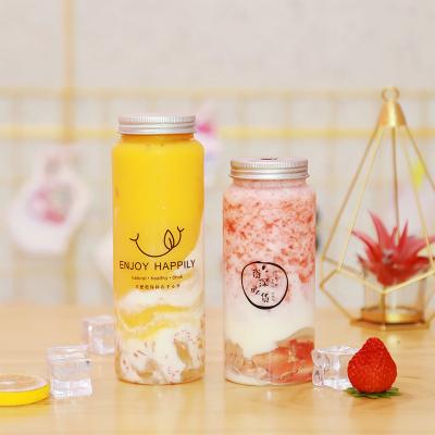 China Modern Square Round PETG Milk Tea Bottle With 1000ml Capacity Leak Proof Design for sale