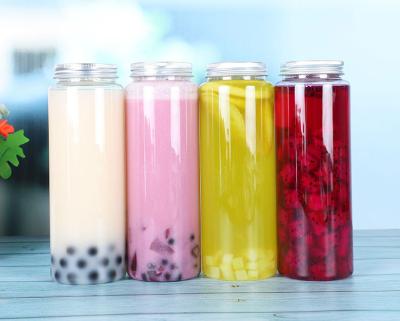 China Transparent 500ml Plastic Bubble Tea Jugs With Handle And Screw On Lid for sale
