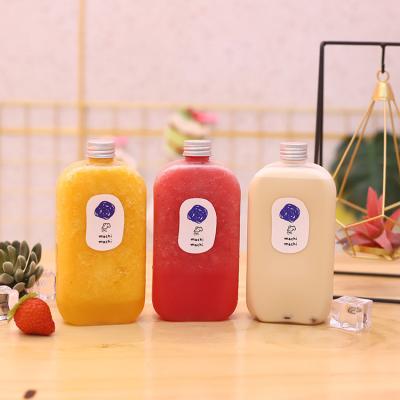 China Medium Bubble Tea Jugs with Screw-on Lid Ultimate Serving Solution for sale