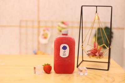 China Handle Milk Tea Bottles Featuring Insulation Perfect for Juice Storage Durable Leak Proof and Reusable Beverage Containers for sale