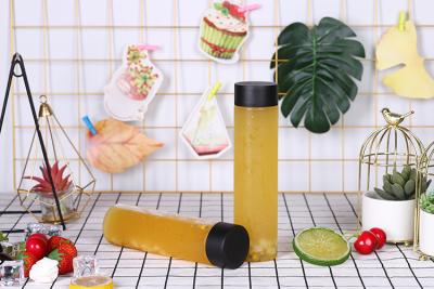 China Handle Yes Bubble Tea Jugs Square Round Sturdy Clear Plastic Containers Suitable for Commercial Beverage Serving for sale