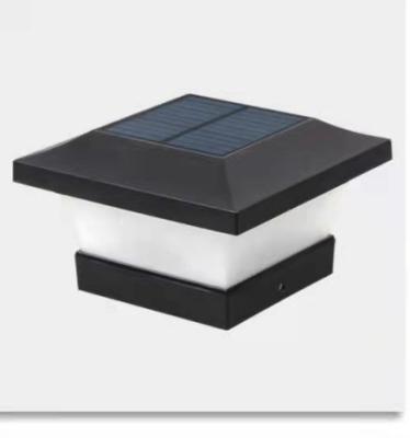 Cina Motion Sensor Control Fence Light Outdoor Solar Environmental Solar Light Lamp For Garden Decoration Solar Lamp in vendita