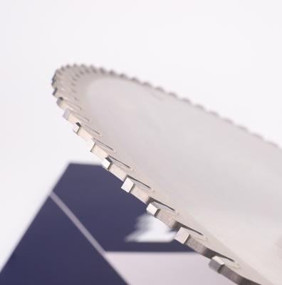 Cina 84 denti che strappano lame circolari TCT spessore 3,2 mm materiale in acciaio in vendita