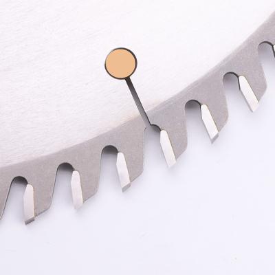 China Anticorrosive Practical Panel Saw Blades , Carbide Circular Saw Blades For Wood for sale