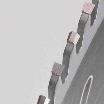 Cina Dispositivi di taglio TCT per seghe circolari per taglio di legno in vendita
