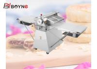 China Folding Vertical Dough Sheeter 0.55kw 220V Floor Type Bakery Equipment for sale