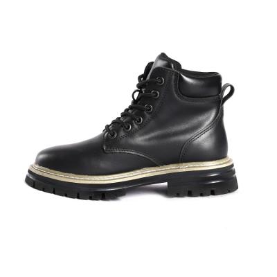Cina Calzature da sicurezza Goodyear di colore nero Pelle di mucca liscia Suola superiore EVA Suola esterna di gomma protettiva in vendita