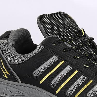 Cina Scarpe da lavoro da sicurezza gialle nere EU 36-47 per magazzini e distribuzione in vendita