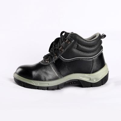 Cina OEM Calzature da lavoro da uomo in acciaio con dispositivi di protezione e scarpe di sicurezza in pelle traspirante in vendita