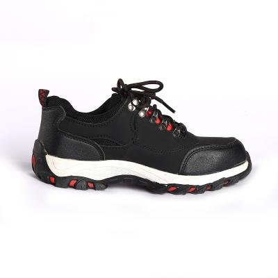 Cina Scarpe di sicurezza impermeabili a taglio basso con occhiali in metallo resistenti allo slittamento e funzionali in vendita