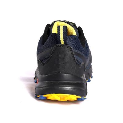 Cina Permeabile all'aria Sulla leggera di gomma Respirante di acciaio Scarpe di sicurezza per la protezione delle dita in vendita