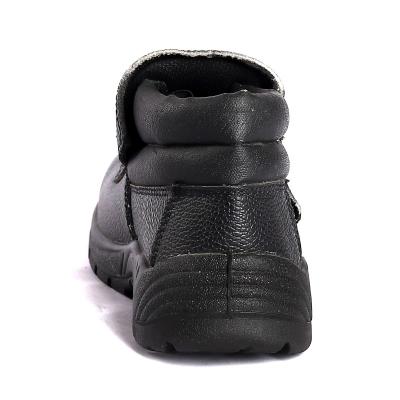 Cina Stivali di sicurezza CE per uomini con punta di acciaio e piastra di acciaio e scarpe da lavoro confortevoli resistenti allo slittamento in vendita