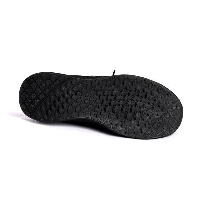 Cina Calzature protettive leggere Flyknit con chiusura a pizzo e suola esterna EVA in vendita