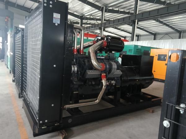 Quality 220V Three-phase Yuchai Generator Set with Automatic Control Panel and Water Cooling System for Industrial Power for sale