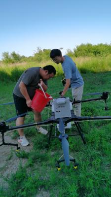 Cina 72 litri Drone Girocopter Agricoltura Sprayer Drone Uav Spray per la personalizzazione delle colture in vendita