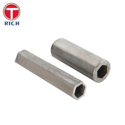 Cina Tubo senza saldatura in acciaio al carbonio SAE 1010, diametro esterno 30-426mm, per ingegneria meccanica in vendita