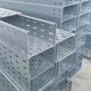 中国 高強度 C1-100X200 ステンレス鋼孔付きケーブルトレイ 販売のため