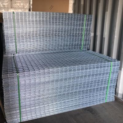 中国 電気電流を通された4mmの12x12cm溶接された金網シート 販売のため