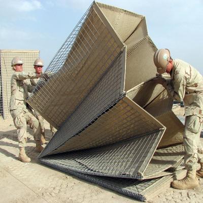 Cina Galvanizzazione Mesh Gabion Barrier Defence saldato ad alta resistenza in vendita