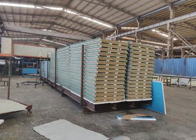 Cina Installazione facile non infiammabile d'acciaio di assicurazione di commercio del pannello a sandwich di lana di roccia in vendita