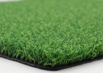 Cina Verde mettente del tappeto erboso falso resistente di slittamento in vendita