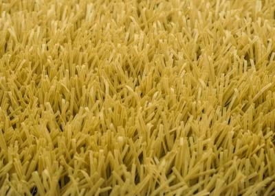 Cina erba falsa marrone gialla di 40mm per i balconi dei tetti dei pati in vendita