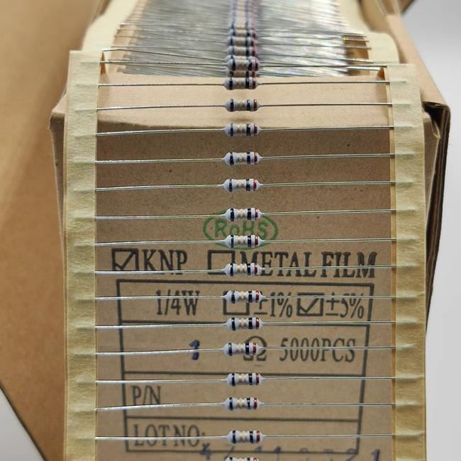 Fuse resistor size comparison