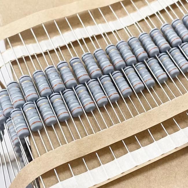 Wire-wound resistor construction