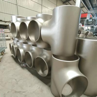 China Forged Monel K500 Butt Welding Tee DN6-DN100 SCH80-XXS UNS N05500 Customizable Pipe Fitting for Temperature Applications for sale