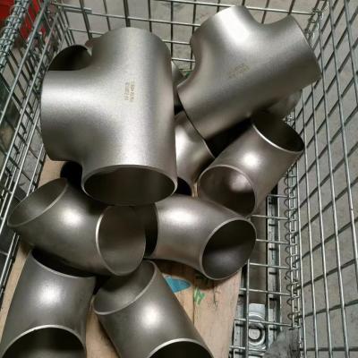 China Forged Monel K500 Butt Welding Tee DN6-DN100 SCH80-XXS UNS N05500 Customizable Pipe Fitting for Temperature Applications for sale