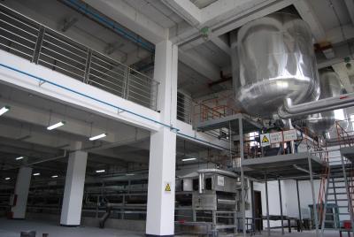 China TGIC misturado saturou a resina do poliéster com bom nivelamento para baixos revestimentos exteriores do pó do brilho à venda