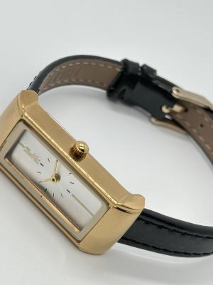 China 耐久性のある革帯付きの木材スポーツ腕時計 for sale